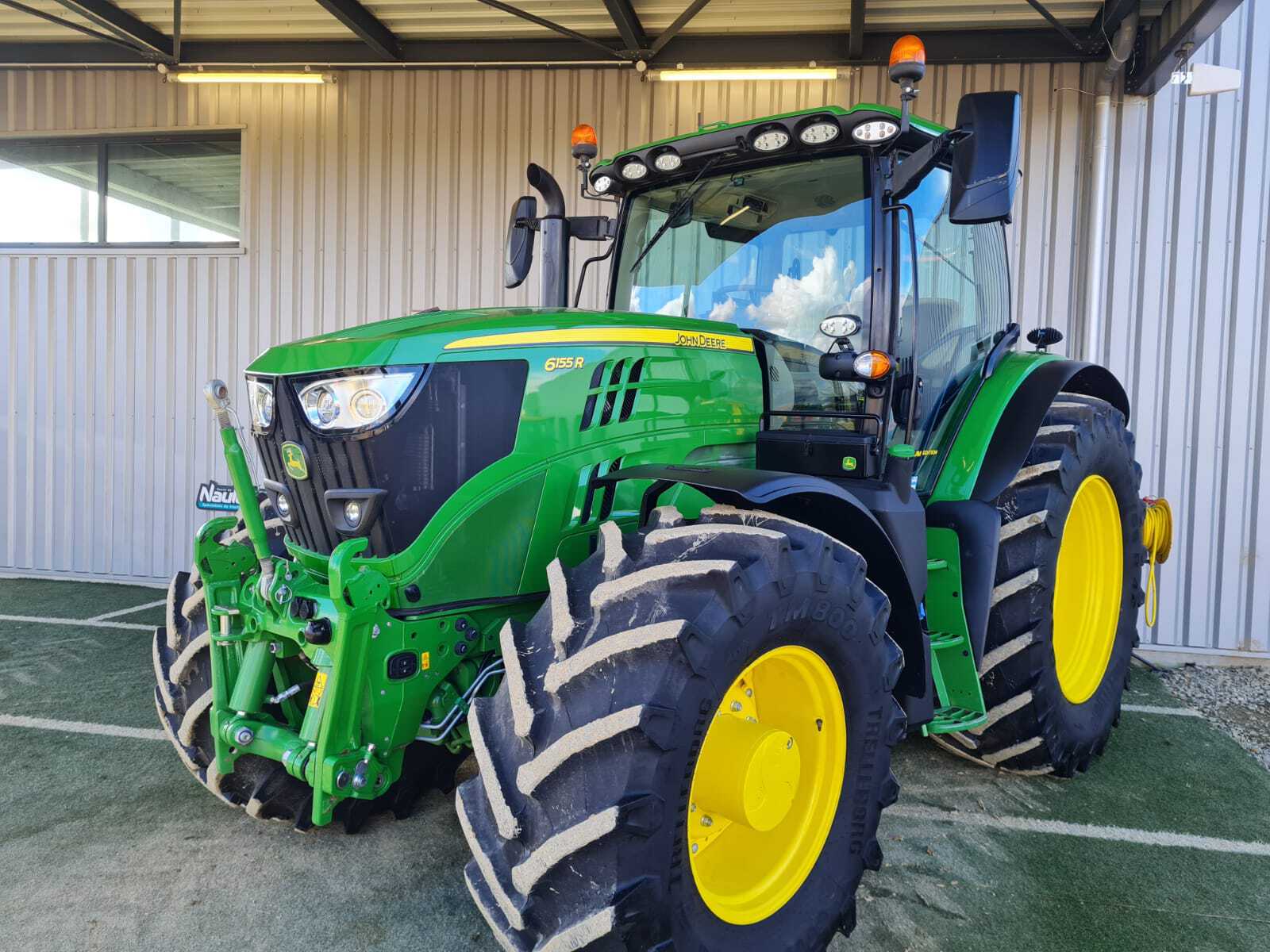 JOHN DEERE 6155R