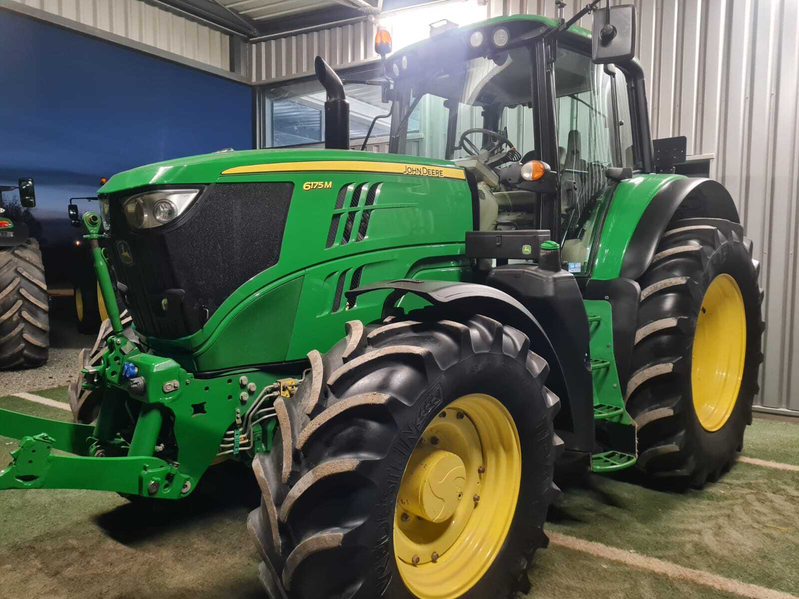 JOHN DEERE 6175M