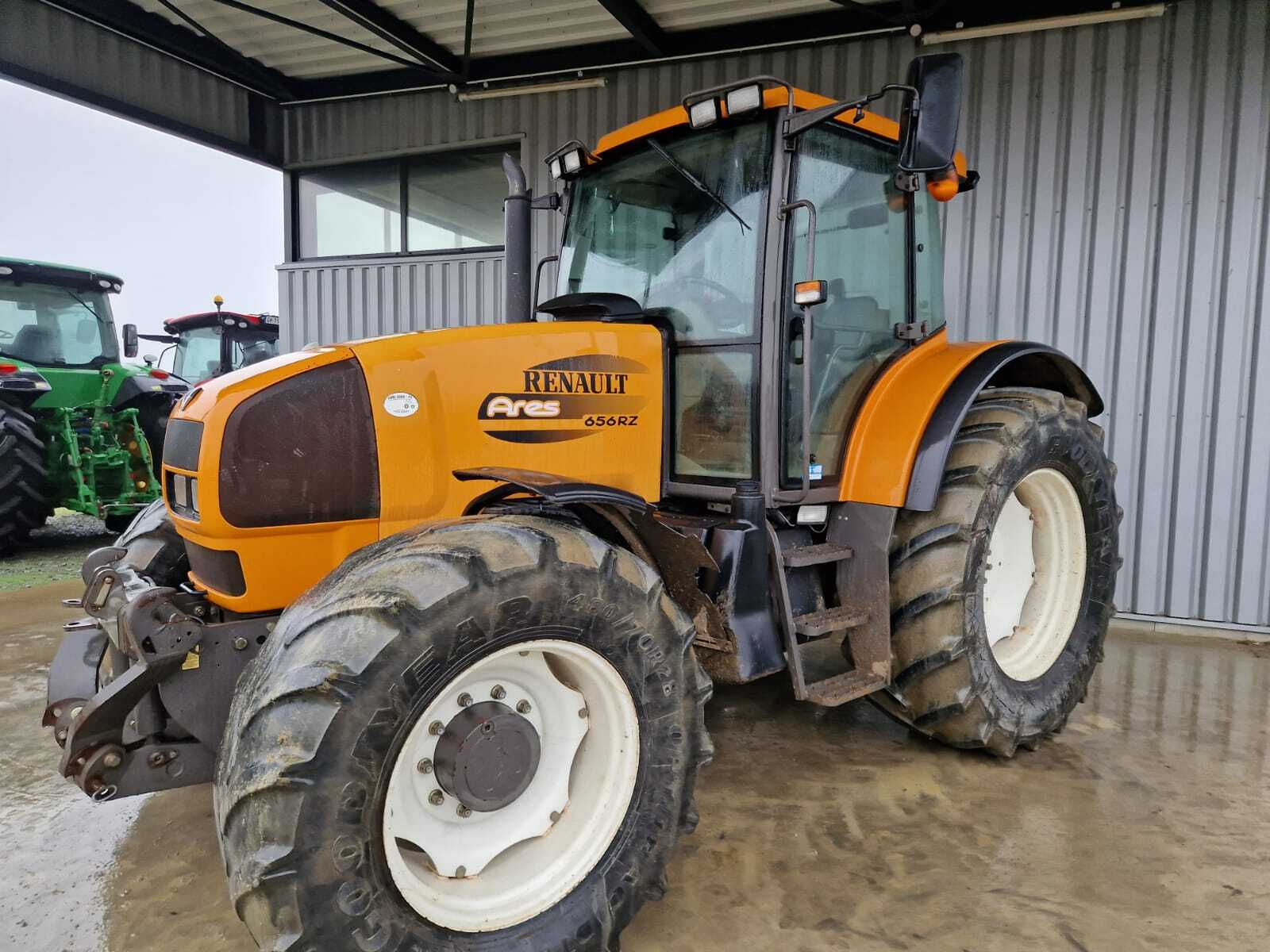 Tracteurs et materiels agricoles d'occasion en vendée