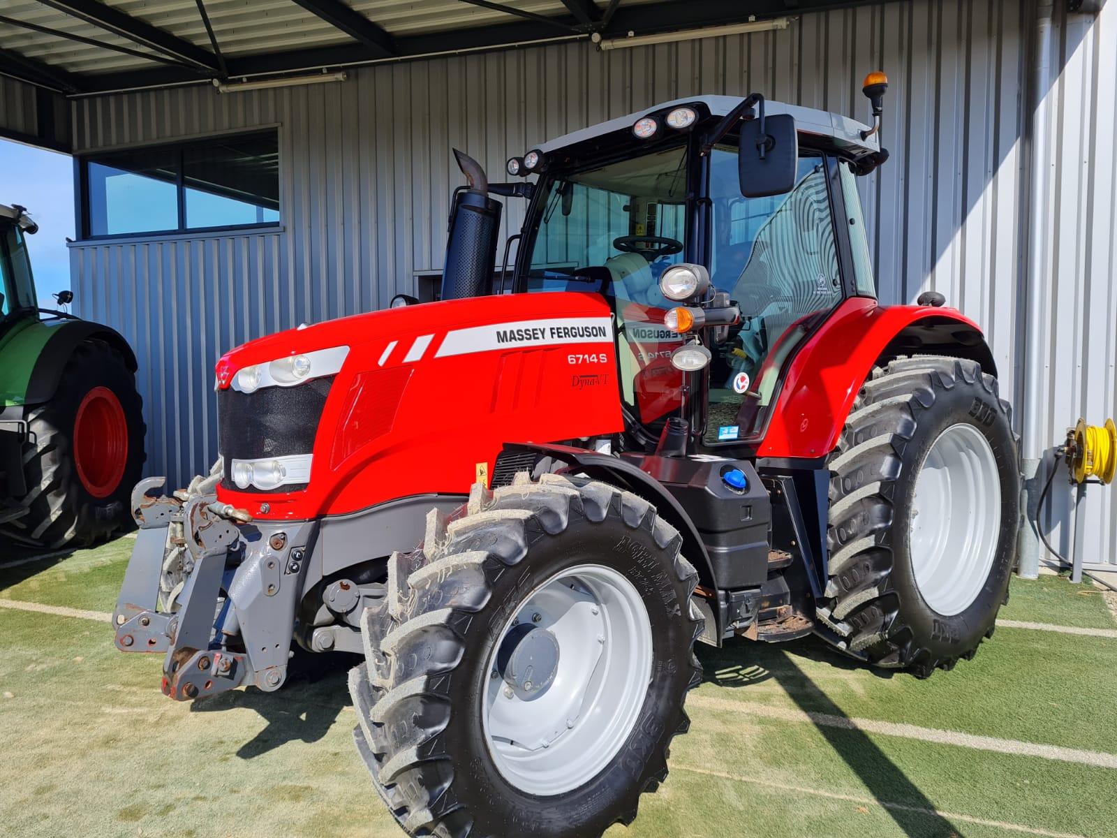 Tracteurs et materiels agricoles d'occasion en vendée - 2